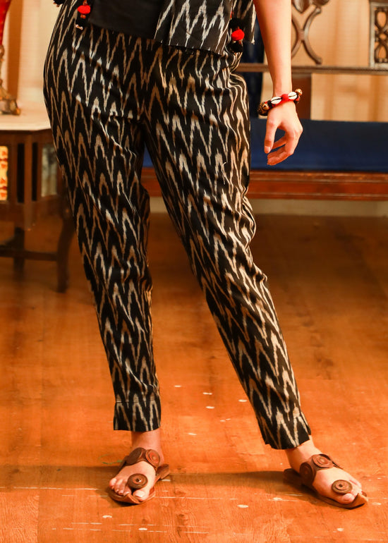 Exclusive pure cotton narrow Ikat pant – Sujatra